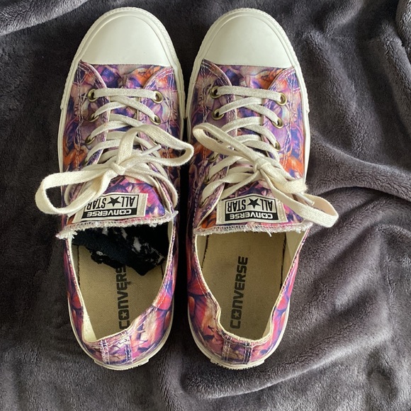 Converse | Shoes | White Tip Converse With Flower Pattern | Poshmark